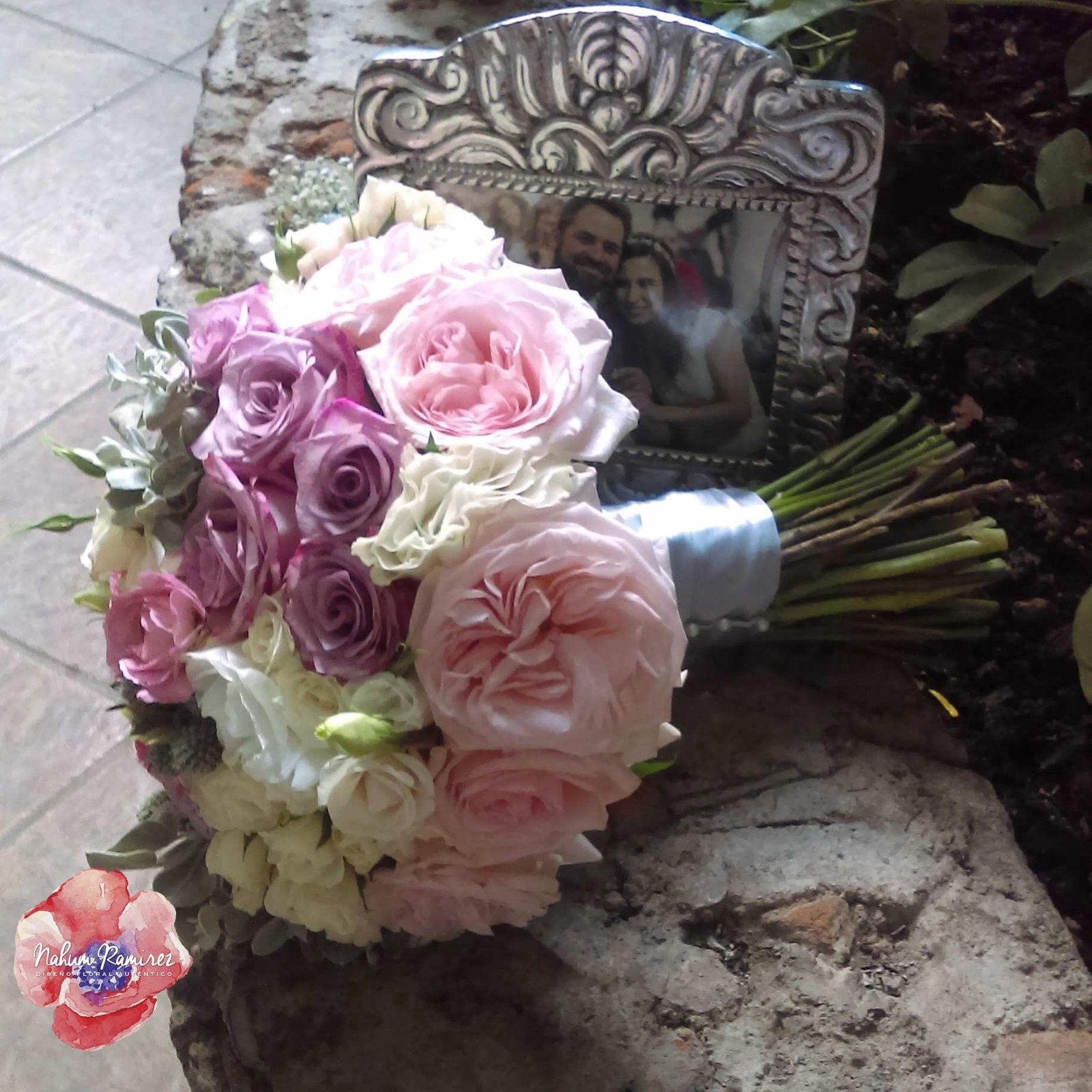 Ramo de novia con rosas y rosa inglesa - Mundo Floral